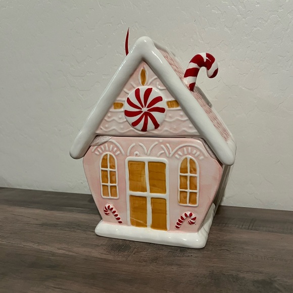 Peppermint Square | Holiday | New Peppermint Square Pink Gingerbread ...